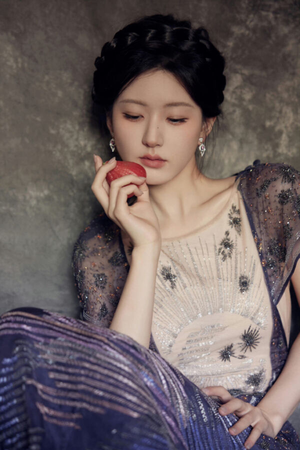 Rosy Zhao ( Zhao Lusi) gorgeous in Julien Fournié